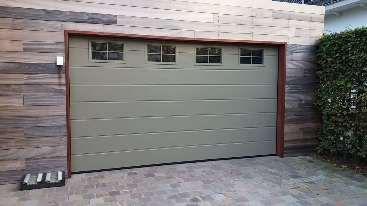 Realisaties Garagepoorten - CMT Service BV